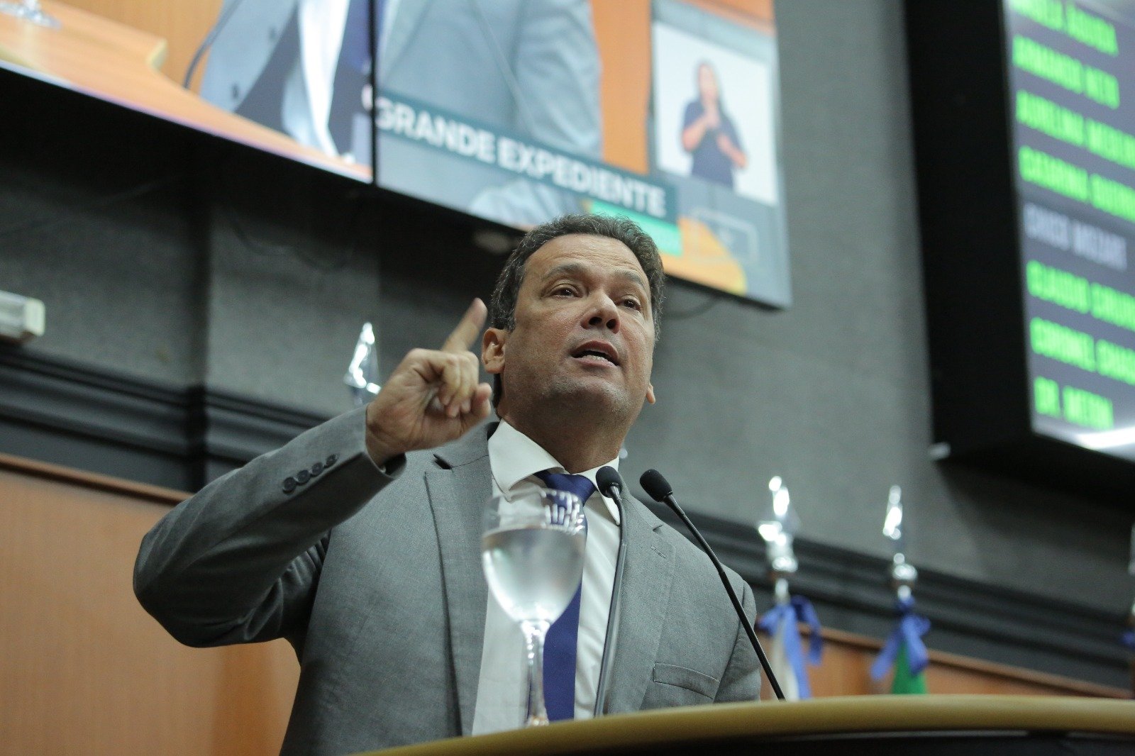 Jorge Everton cobra que deputados analisem processo de impeachment de Denarium - Política Macuxi